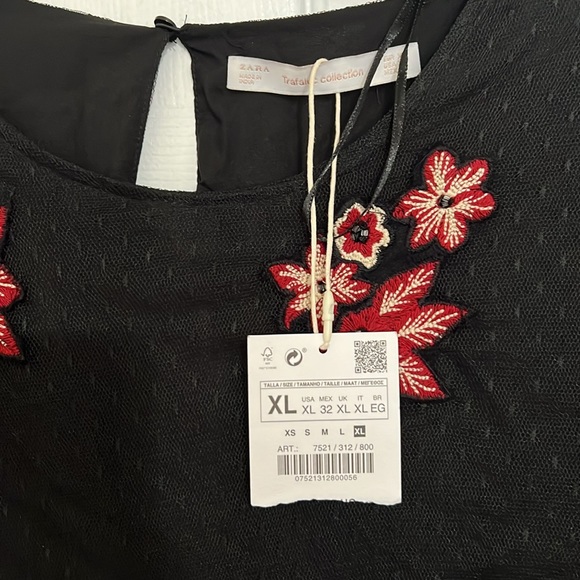 Zara | Dresses | Nwt Zara Trafaluc Collection Black And Red Floral ...